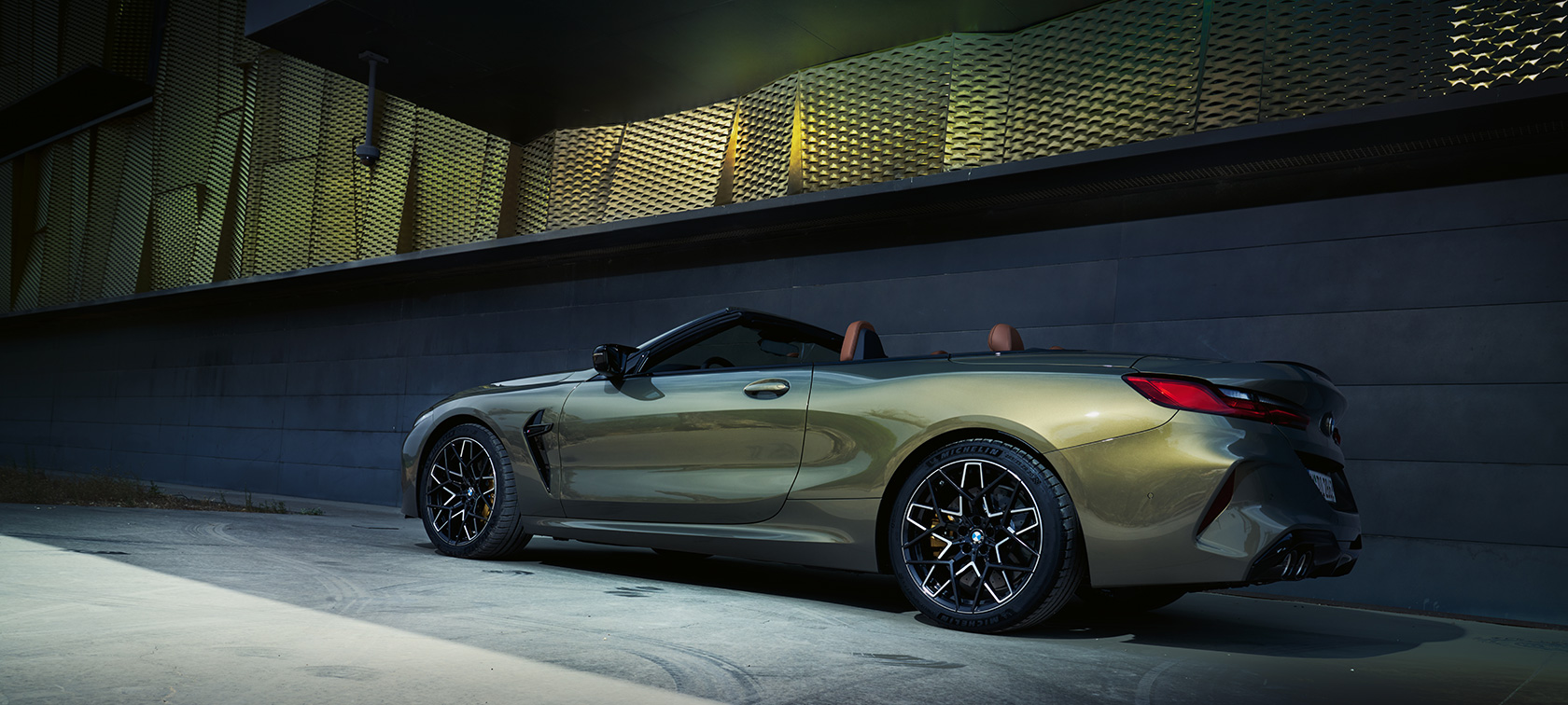BMW M8 Convertible: Overview, Build & Price | BMW.co.za